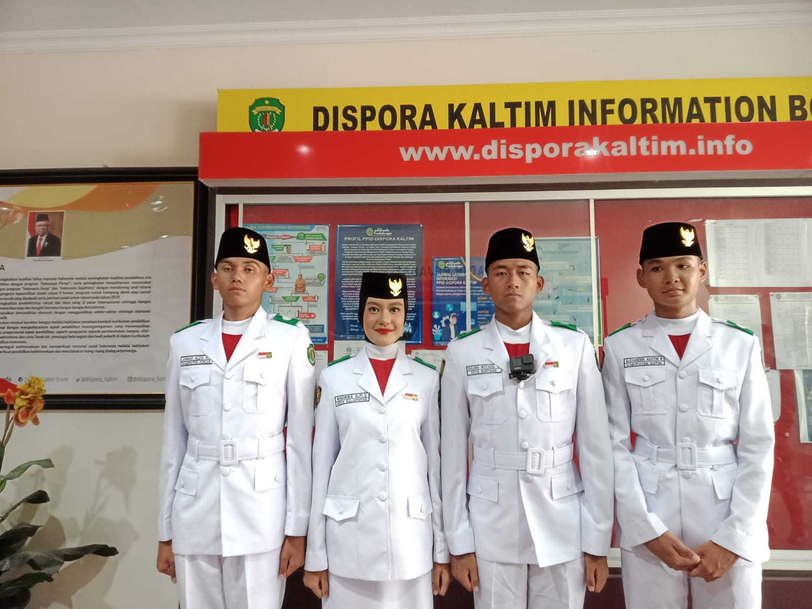 Sosok Khoirina Alfi Pembawa Baki Upacara Peringatan HUT RI Ke-78 Kaltim – PRUDENSI