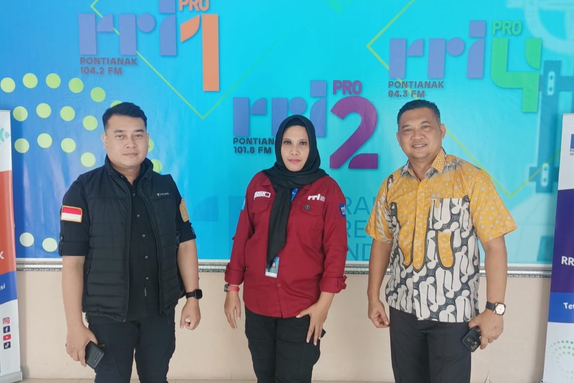 Tim Kerja Humas Kanwil Kementerian Hukum Kalbar dan LPP RRI Pontianak ...
