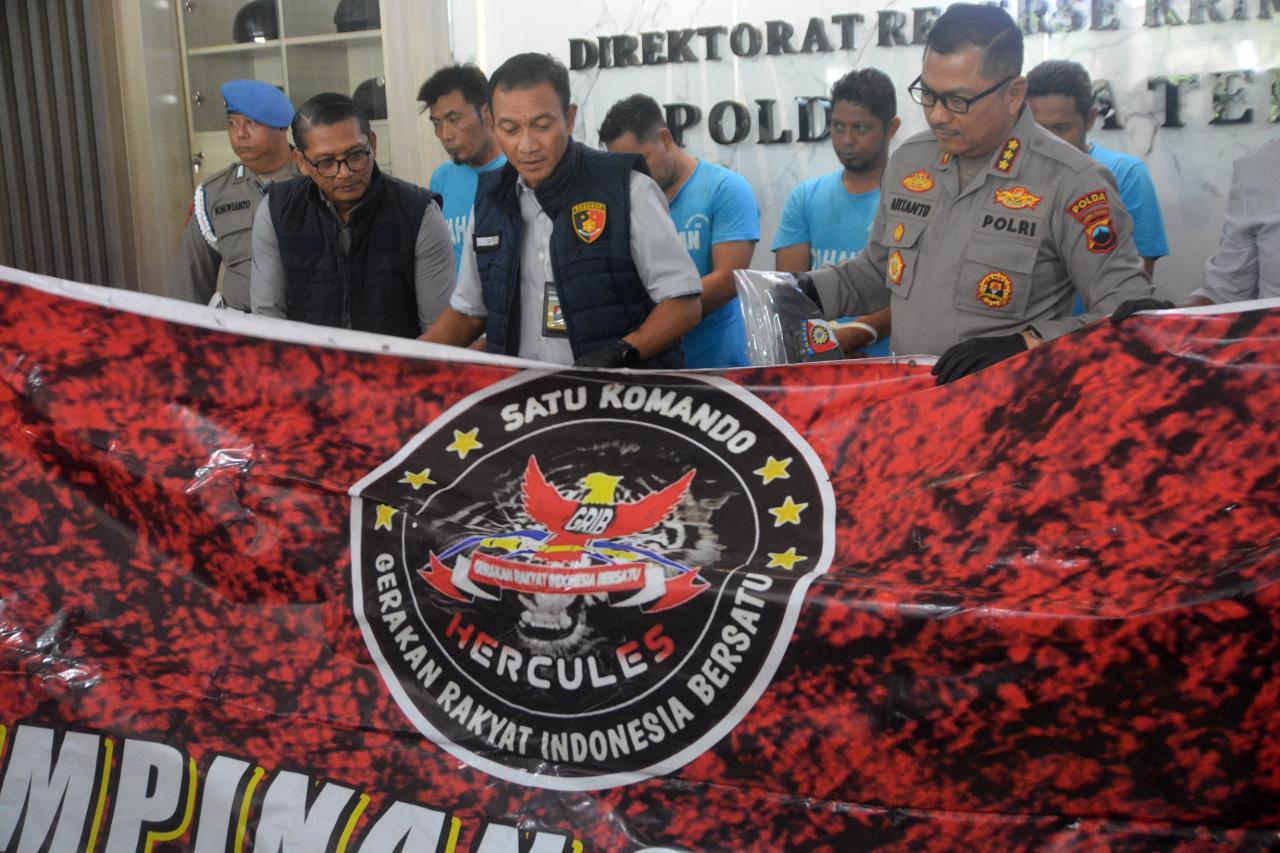 Anggota GRIB Jaya Rusak Aset PT KAI di Semarang, Disewa Rp1,7 Juta oleh ...
