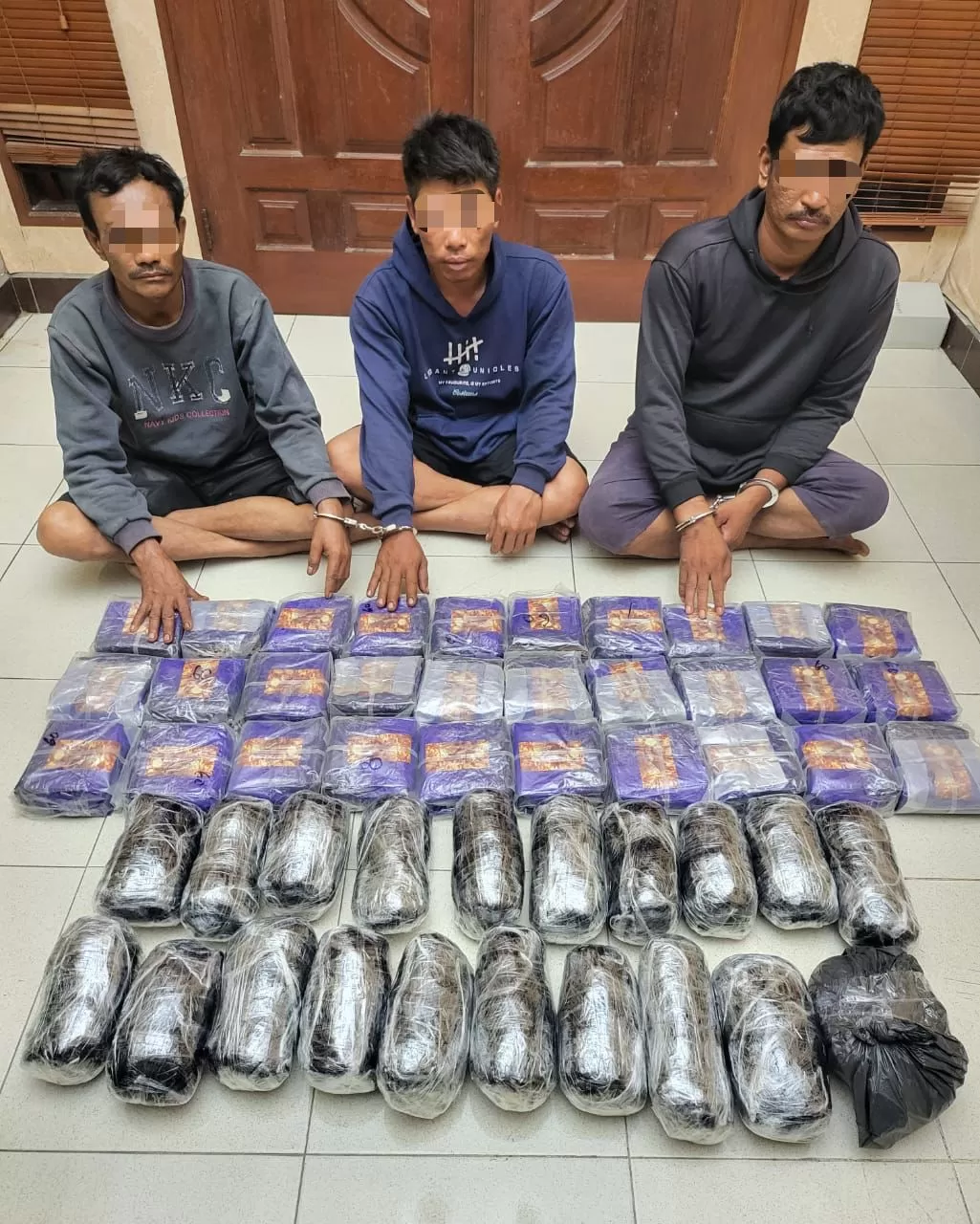Polda Sumut Gagalkan Penyelundupan 30 Kg Sabu dan Liquid Vape dari Malaysia di Perairan Labura ...