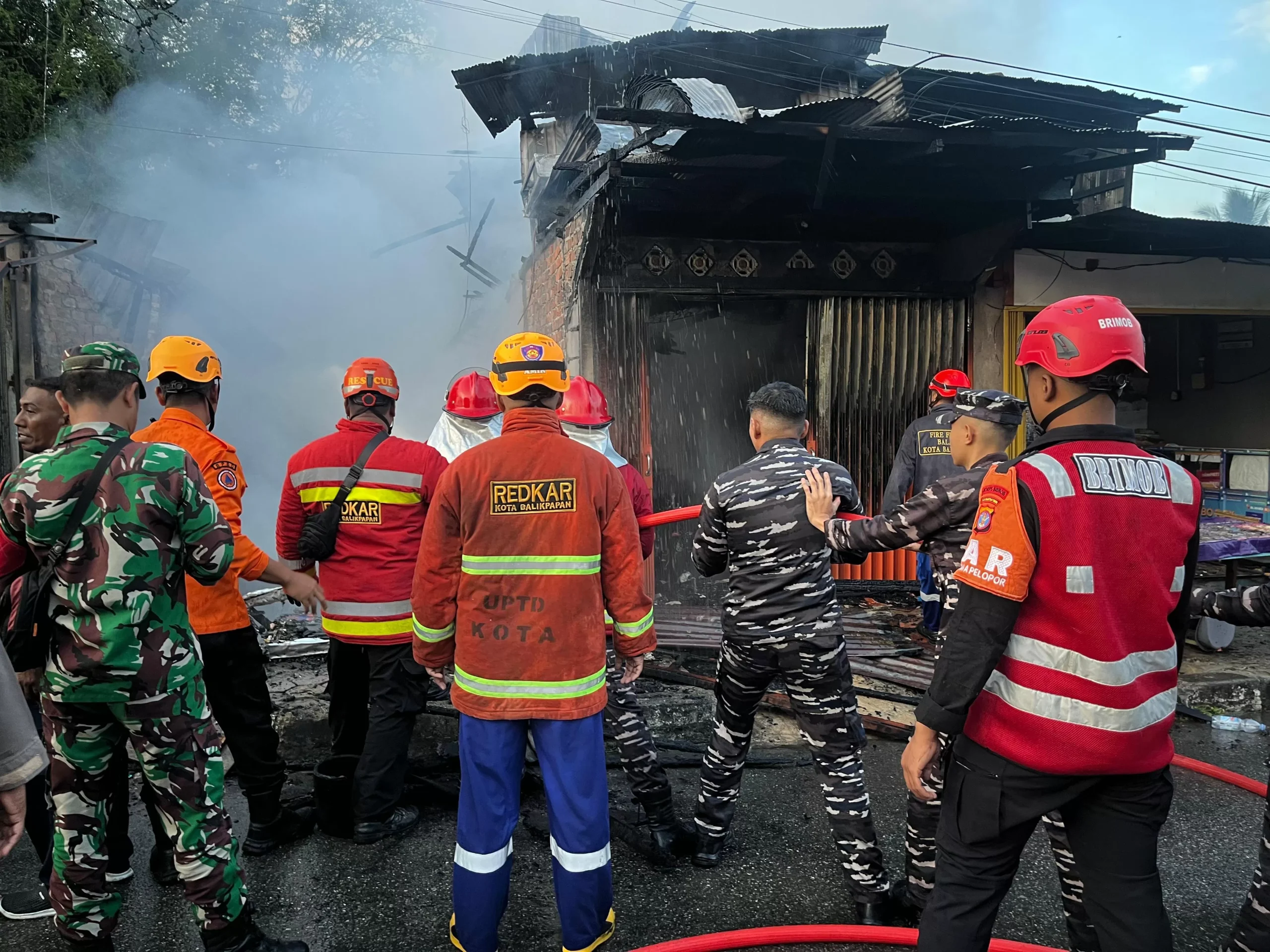 Kebakaran Hebat di Karang Jati Balikpapan Tewaskan Balita dan Hanguskan 5 Rumah – PRUDENSI