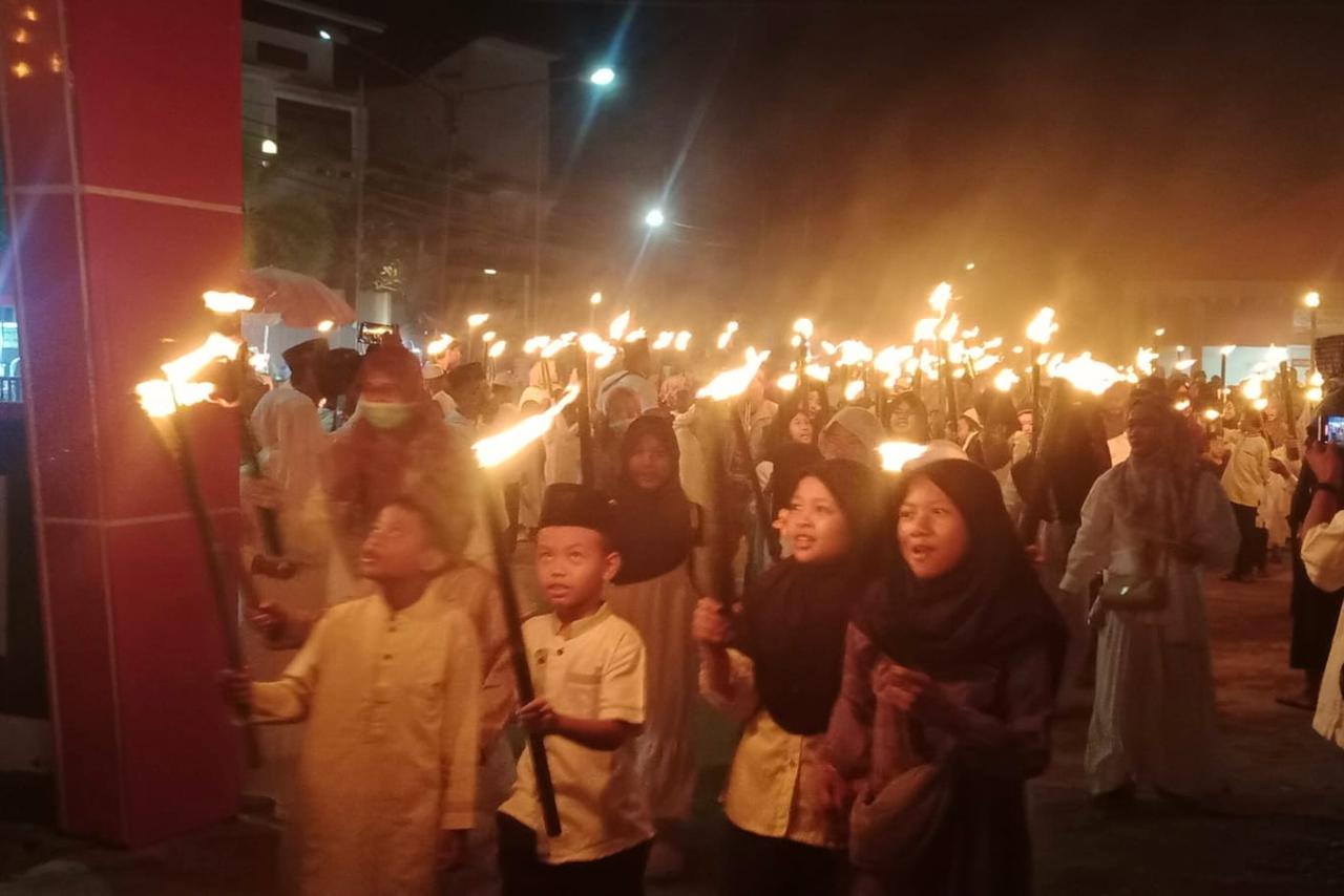 Samarinda Meriahkan 1 Muharram 1447 H dengan Pawai Obor Akbar – PRUDENSI