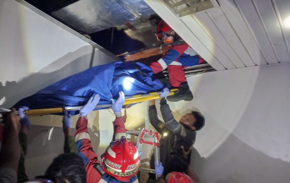 Mayat Ditemukan Membusuk di Plafon Pabrik Obat Pulogadung, Diduga ...