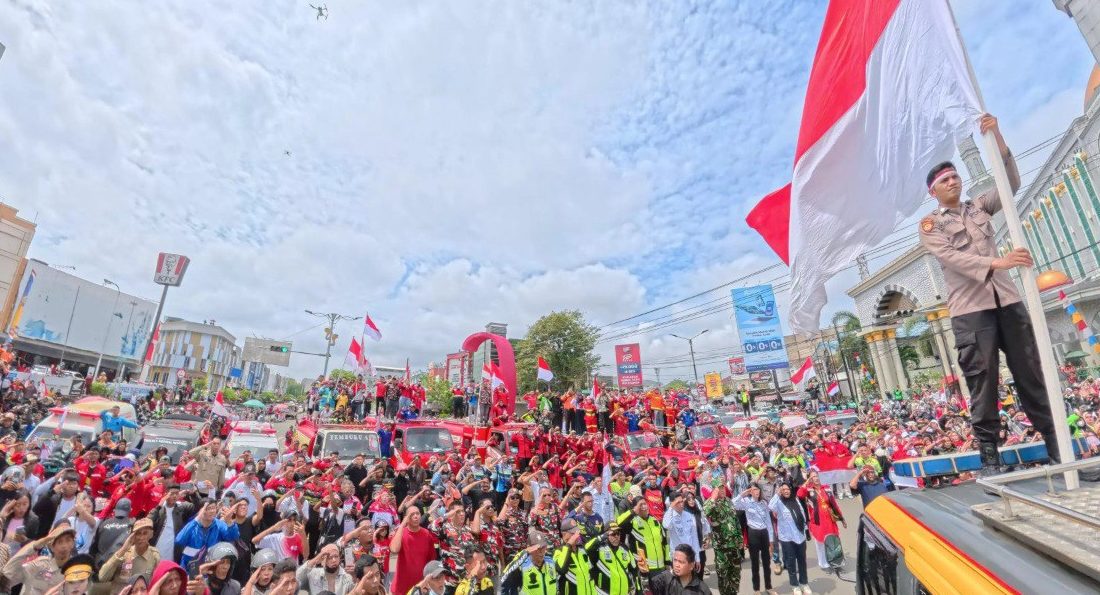Ananda Moeis Serukan Energi Positif Lewat Pengibaran Merah Putih – PRUDENSI